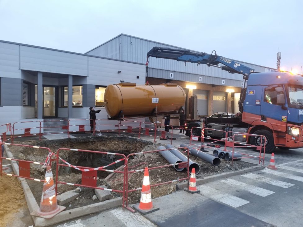 Rénovation D Une Station Carburant Privative Chez Les Transports Blanc